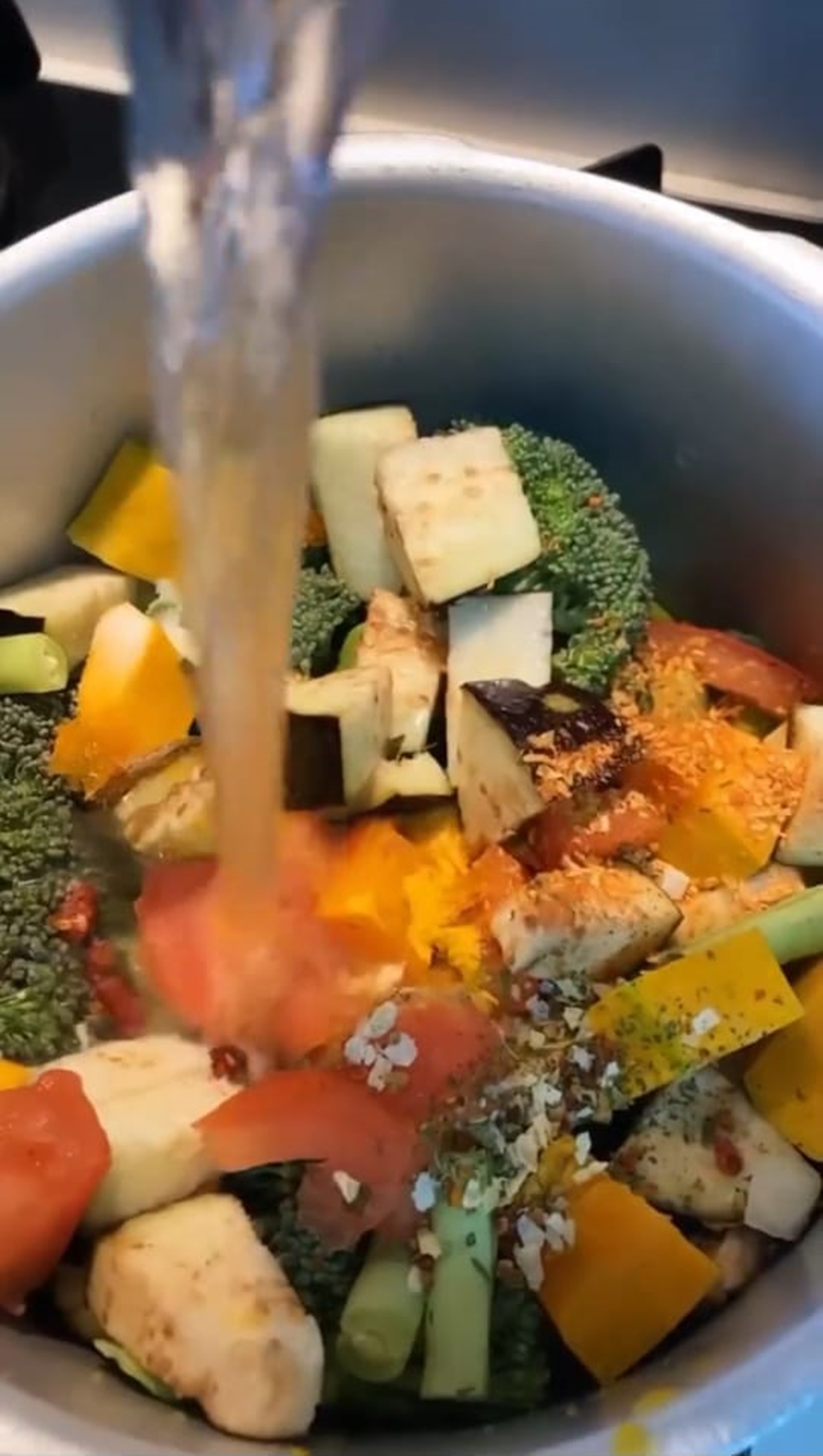 Receita de Sopa Detox - Receitas Fáceis e simples todos os dias.